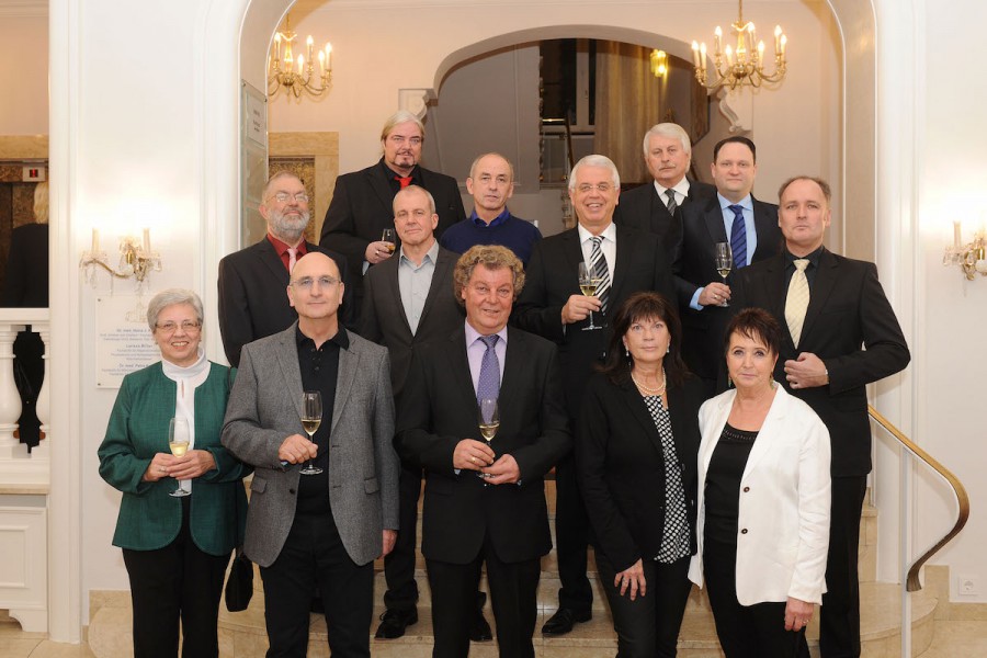 Die Spielbank Bad Neuenahr informiert: Ehrung für verdiente Mitarbeiter ...